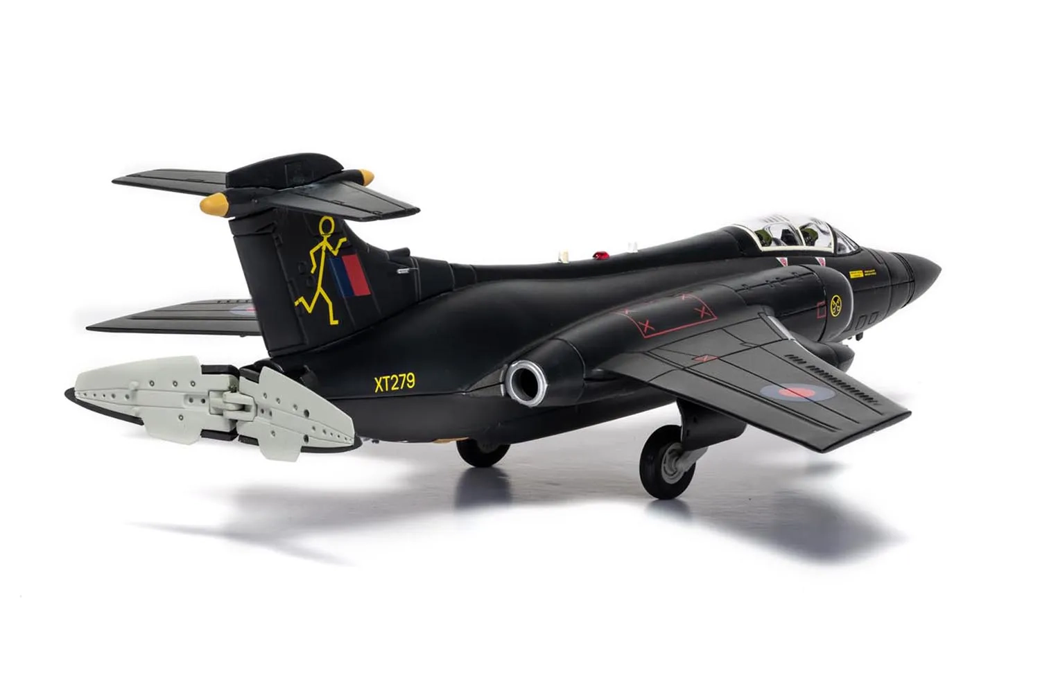 Corgi バッカニアS.2B イギリス空軍 第16飛行隊 黒色塗装 1980 Corgi バッカニアS.2B イギリス空軍 第16飛行隊 黒色塗装 1980